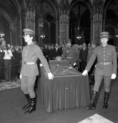 The return of the Holy Crown - Hungary Foundation